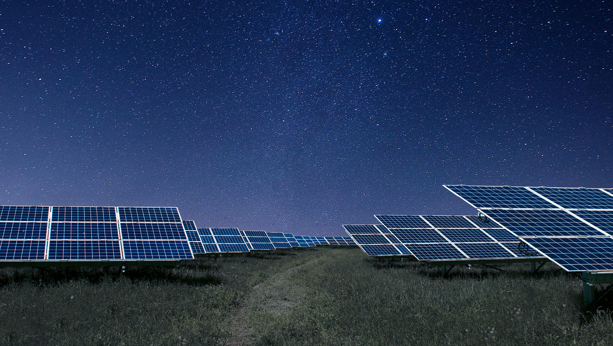 Lightsource bp pioneers UK’s first night time solar service ...